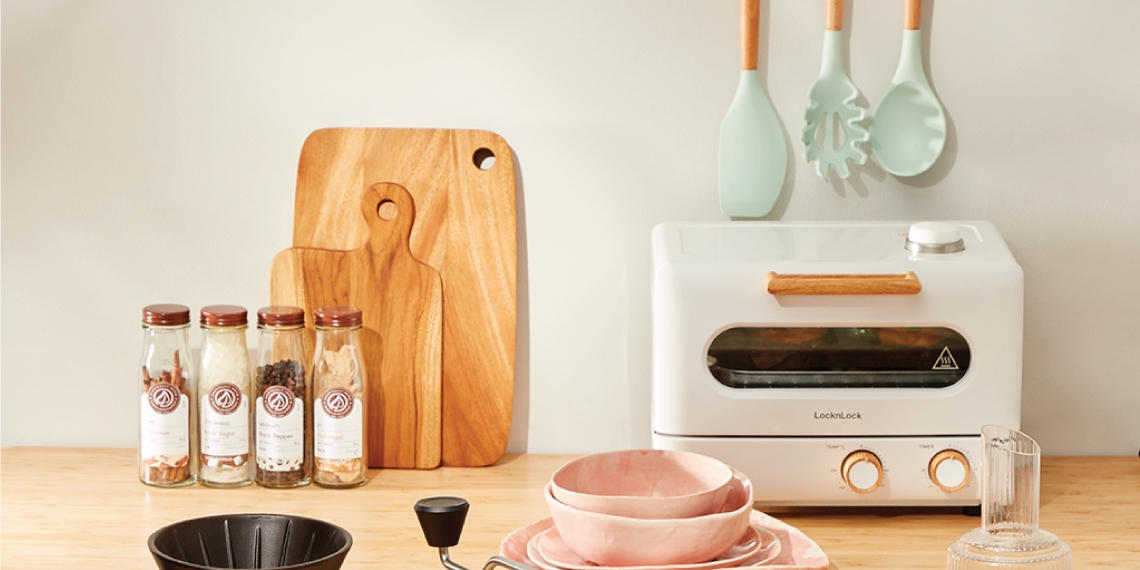 Home [mediumandmore.com]